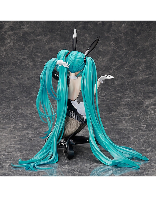Hatsune Miku: Bunny Ver. / Art by SanMuYYB | GOODSMILE GLOBAL ONLINE SHOP