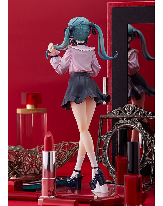 POP UP PARADE Hatsune Miku: The Vampire Ver. L | GOODSMILE GLOBAL ...