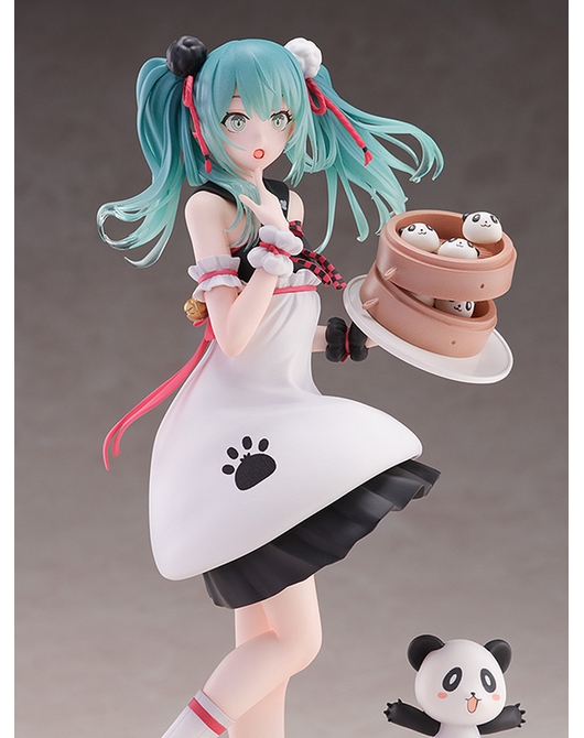 Hatsune Miku Panda Bun Figure | GOODSMILE GLOBAL ONLINE SHOP